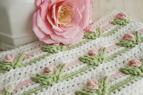 Ravelry: Little Dutch Girl Pillow and Blanket pattern by Susan Carlson