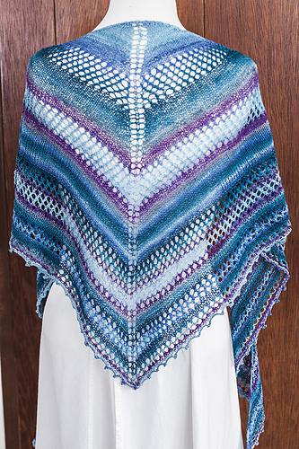 Ravelry: Winberry Shawl pattern by Agrarian Artisan