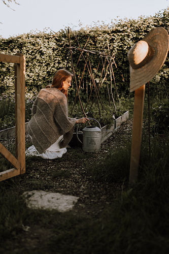 Ravelry: Gro Shawl pattern by Fiber Tales