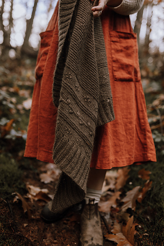 Ravelry: Skovbund Shawl pattern by Fiber Tales