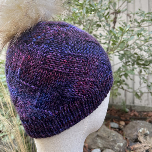 Ravelry: Chow Fun Beanie pattern by Sandra Kwan