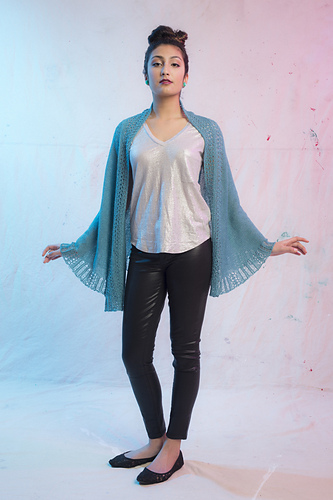 Ravelry: Vesa pattern by Laura Nelkin