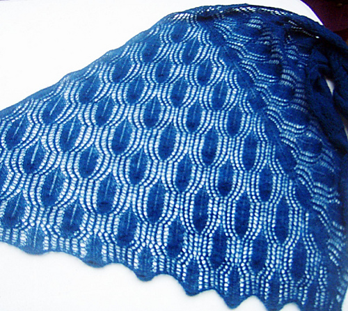 Ravelry: Plumes pattern by Maël Swysen