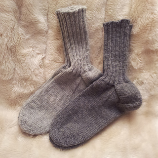 Ravelry: Finnskoghuldra's To par raggsokker