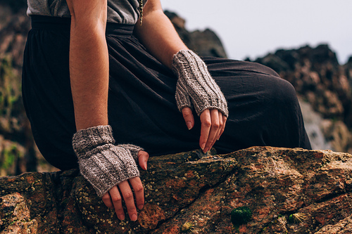 Ravelry: Pembroke Bay Mitts pattern by Fiona Alice