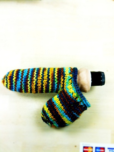 Ravelry: Tiny Timmy's Toasty Todger pattern by Fionnghuala Doran