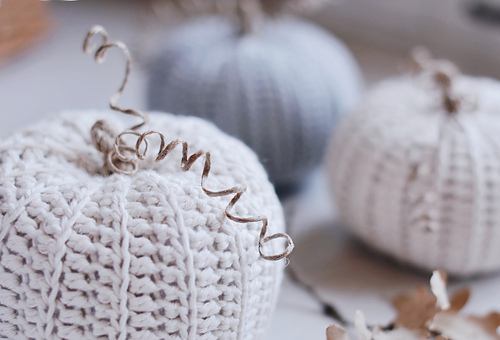 Ravelry: Three Rustic Pumpkins pattern by Mareeva Olga