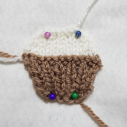 Ravelry: Knitted Birthday Gift Picture pattern by Fitting in Knitting