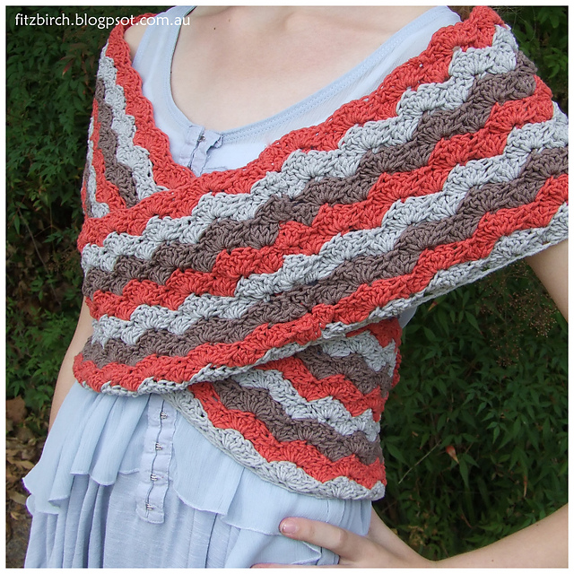 Ravelry: Vintage Shell Wrap pattern by Deborah Birchall