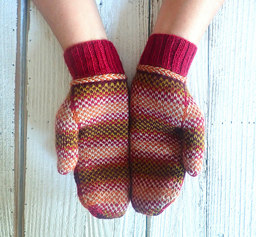 Ravelry: Bella Bella Mittens pattern by Traci Scott