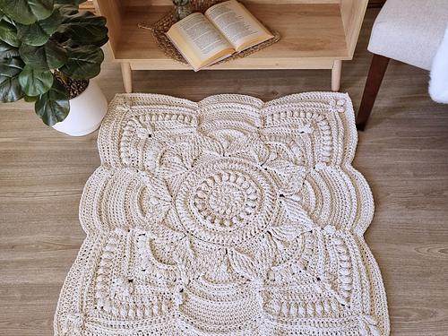 Ravelry: Radiance Floor Rug pattern by Periwinkle Crochet