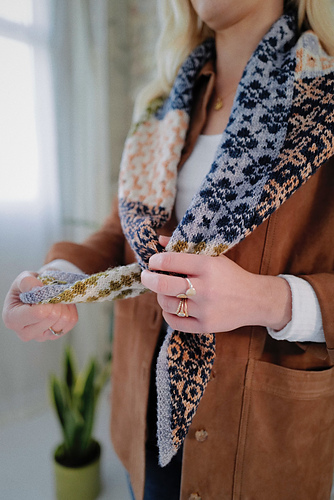 Ravelry: Scout Mini Shawl pattern by Florence Spurling