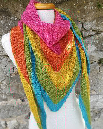 Ravelry: Das andere Tüchle pattern by knitcats Design
