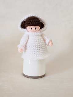 Ravelry: Flying-Needles' Princess Leia Egg Cosy (Star Wars)
