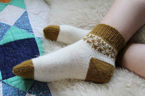 Ravelry: Nova Socks pattern by Fox & Folk