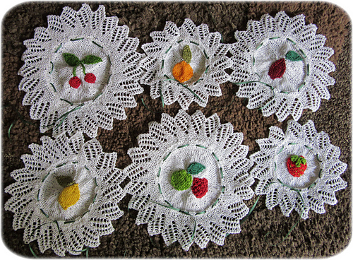Ravelry: Knitted jam jar covers pattern by Frances Powell