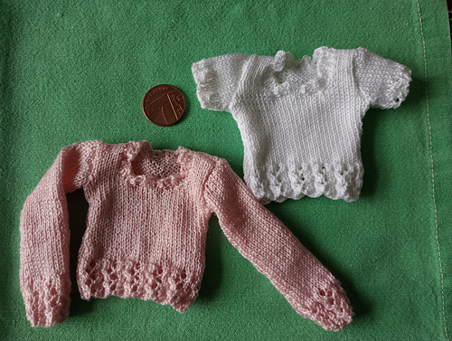 Ravelry: 1:6th scale Angharad jumpers pattern by Frances Powell