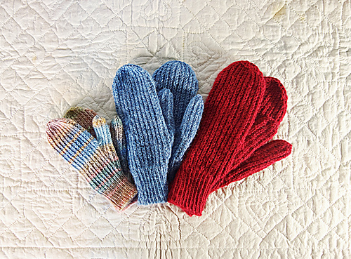 Ravelry: Padded Mittens pattern by Frankie Brown