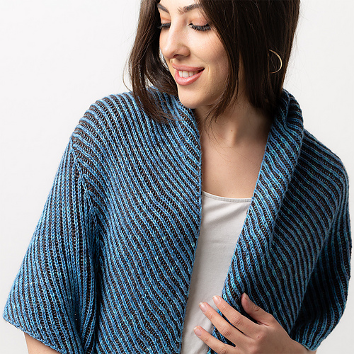 Ravelry: Twisted Trapeze Wrap pattern by Pascuali Collezioni