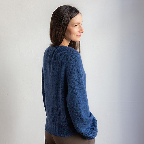 Ravelry: Big Wave Sweater pattern by Pascuali Collezioni