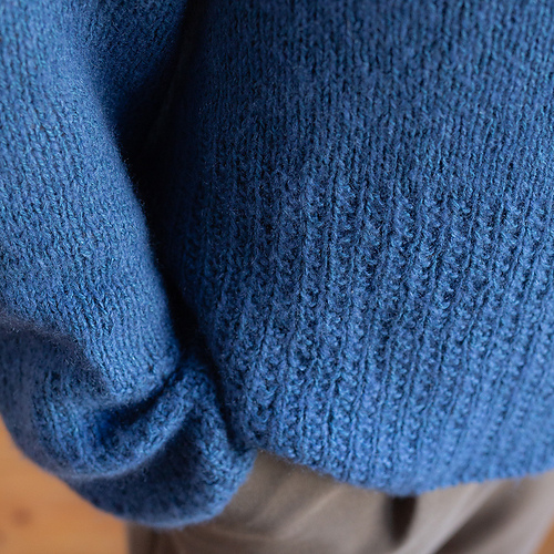 Ravelry: Big Wave Sweater pattern by Pascuali Collezioni
