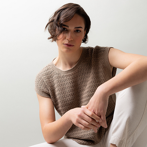 Ravelry: Soft Grid Top pattern by Pascuali Collezioni
