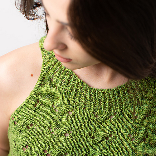 Ravelry: Summer Twist Top pattern by Pascuali Collezioni