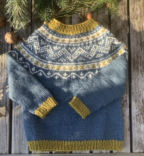 Ravelry: S37-5 Lillesand Jumper pattern by DROPS design