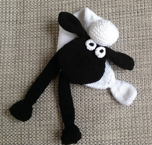 Ravelry: Shaun the Sheep Scarf pattern by Sally McCollin