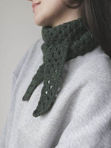 Ravelry: Medeliukas Mini & Regular Scarf pattern by Freaky For Yarn