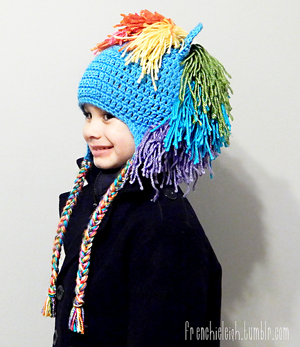 Ravelry: FrenchieLeigh's Rainbow Dash Hat & Scarf Set