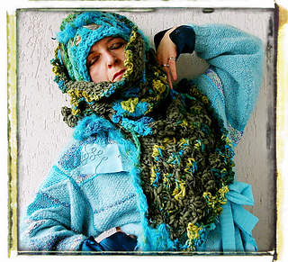 Ravelry: FridaKahlo's a strange hood for a hat, very en vogue