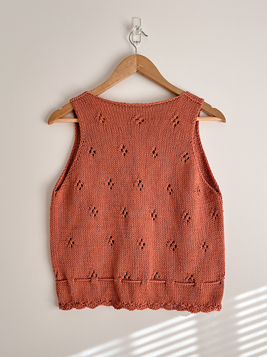 Ravelry: Fleurie Top pattern by Friday Knits
