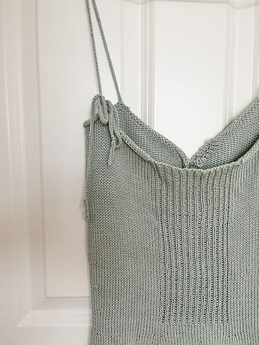 Ravelry: Daphne Button Up Dress pattern by Friday Knits