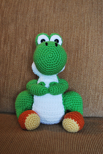 Ravelry: Yoshi pattern by the BlackLory