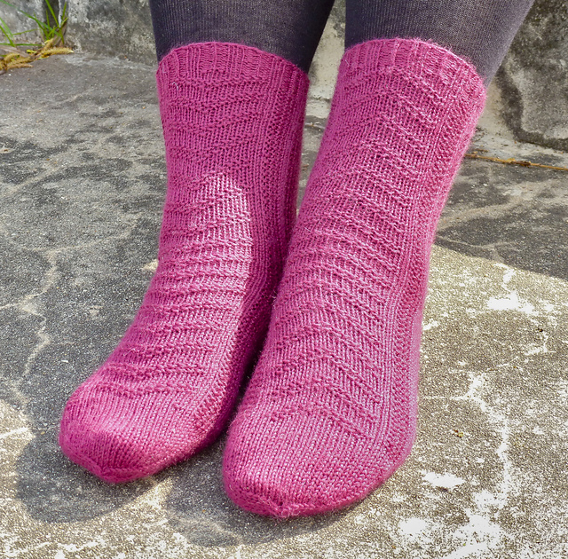 Ravelry: Up and down pattern by Manuela Burkhardt