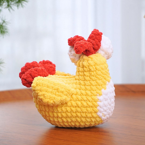 Ravelry: Bulging Eye Chick pattern by FuzzyBug Angela