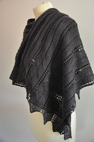 Ravelry: Arwen Wrap pattern by Tabitha's Heart