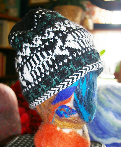 Ravelry: Fishbones Skull Cap pattern by Lisa McFetridge
