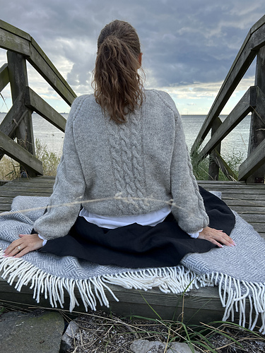 Ravelry: Fjäderlätt Sweater pattern by Garnfrun/ Helen Olsson
