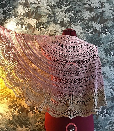 Ravelry: Carolen pattern by Helen Schulz & Carolina Karlsson
