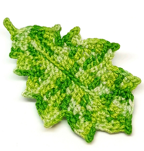 Ravelry: Realistic Red Oak Leaf & Acorn pattern by Sandra Tsotsoriya