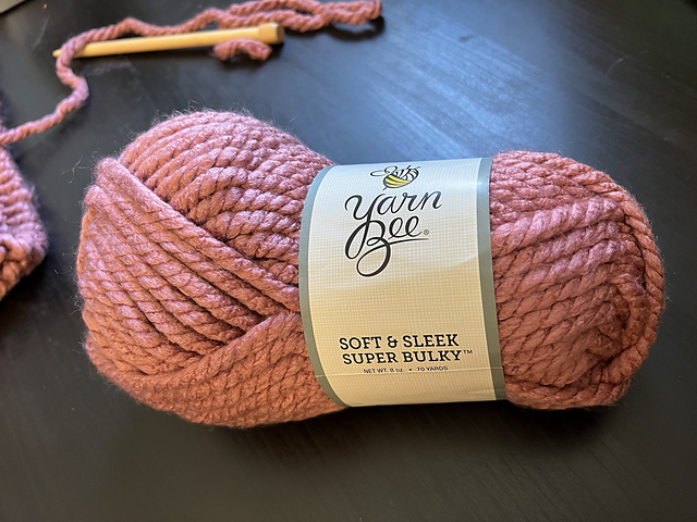 Ravelry: Yarn Bee True Colors Super Bulky