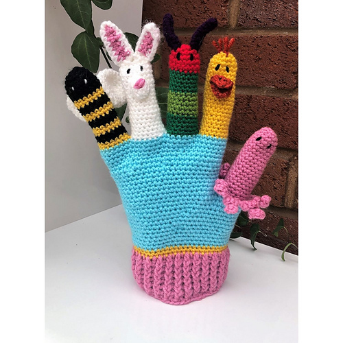 Ravelry: Finger Puppet Glove pattern by Teenie Crochets