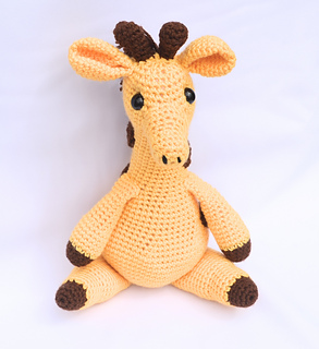 Ravelry: Baby giraffe sitting pattern by Claire Stubbs