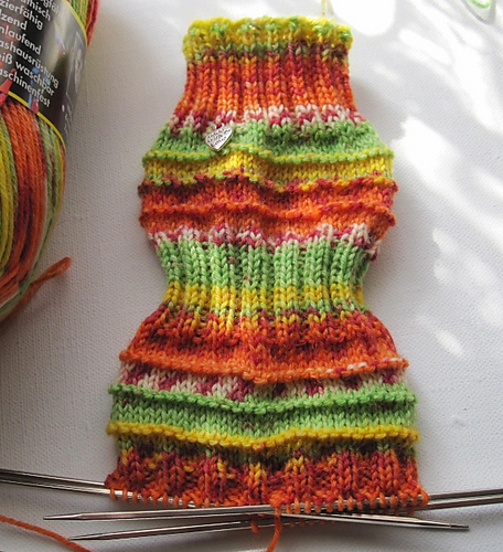 Ravelry: Mojo Light Socks pattern by Wollelfe