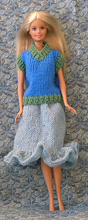 Ravelry: Frilled Skirt Sindy or Barbie pattern by Gillian Buchanan