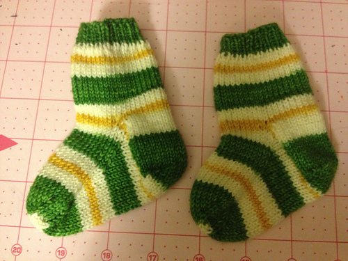 Ravelry: baby socks pattern by Esther Bultitude