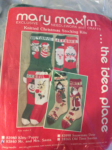 Ravelry: Mary Maxim #83840, Knitted Christmas Stocking Kit, Mr. and Mrs. Santa - patterns