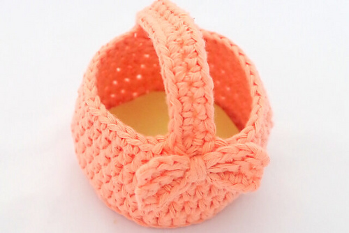 Ravelry: Mini Easter Egg Basket pattern by Girlie D. de los Reyes